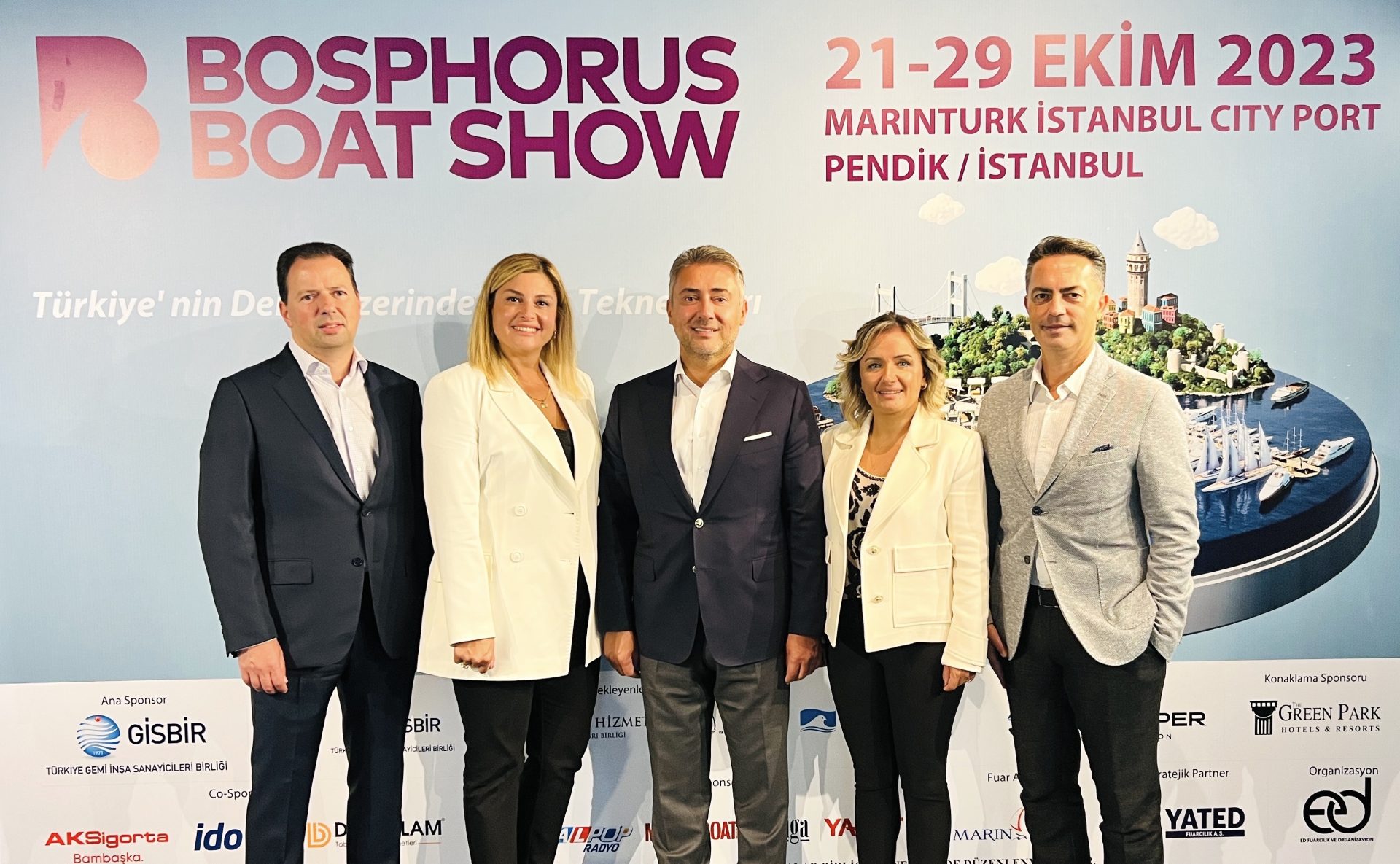 Marinalardaki yüksek fiyat yüzünden lüks tekneler koyları kapattı ...